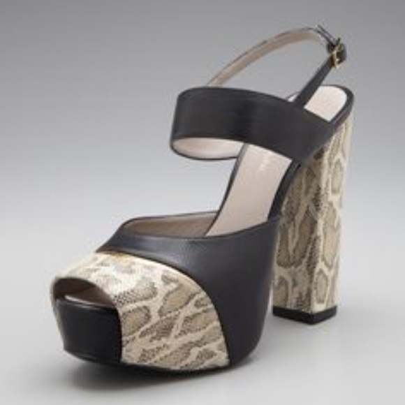 Raphael Young | Shoes | Raphael Young Ankle Strap Platform Sandals ...